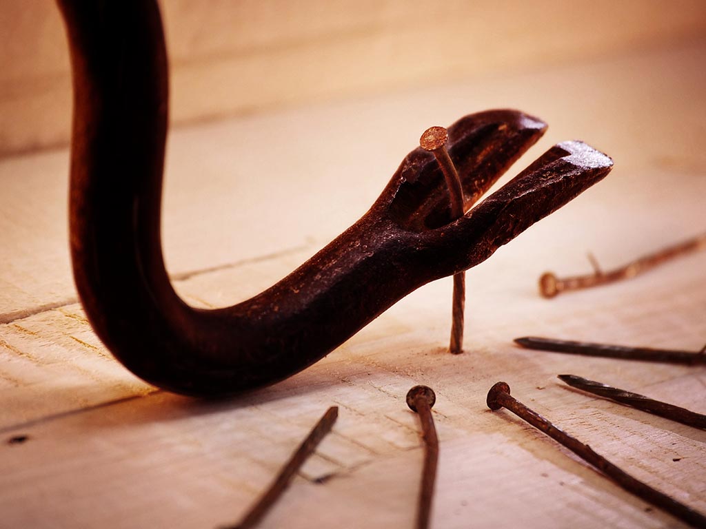 Toolland WI137002: Crowbar/pry bar, for prying, scraping and lifting ...